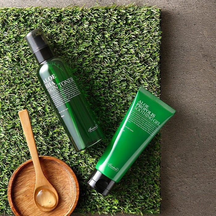 Why Korean Women Over 40 Are Adding Propolis Products To Their Skincar ...