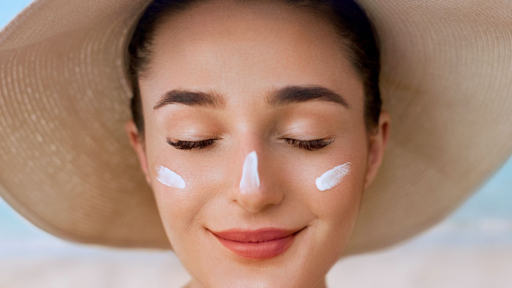 15 Tips to Protect Your Skin from Heavy Makeup – Keoji